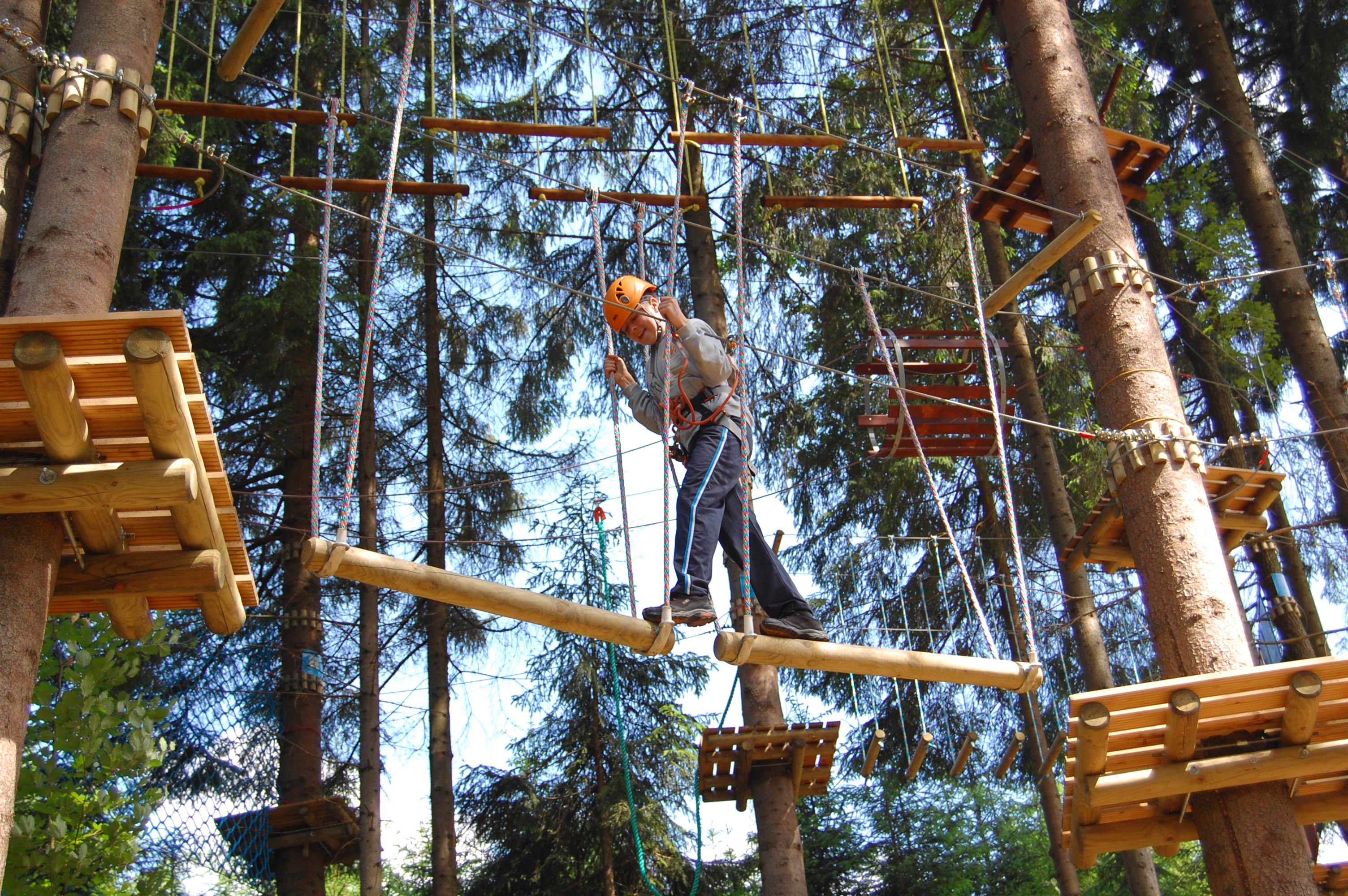 Park linowy dla dzieci - dużo frajdy, ale pod okiem dorosłych! - Cafe Mama